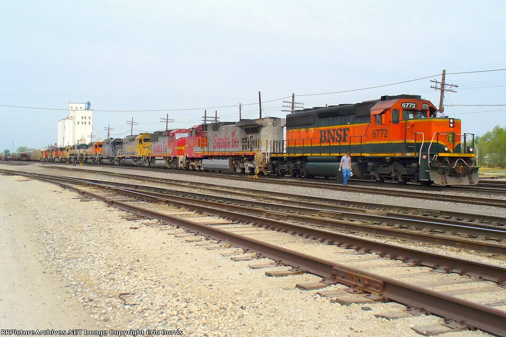 BNSF 6772